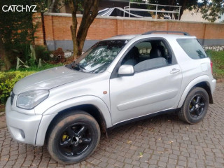 Toyota rav4 automatic single door for sale - Catchyz Rwanda Classifieds